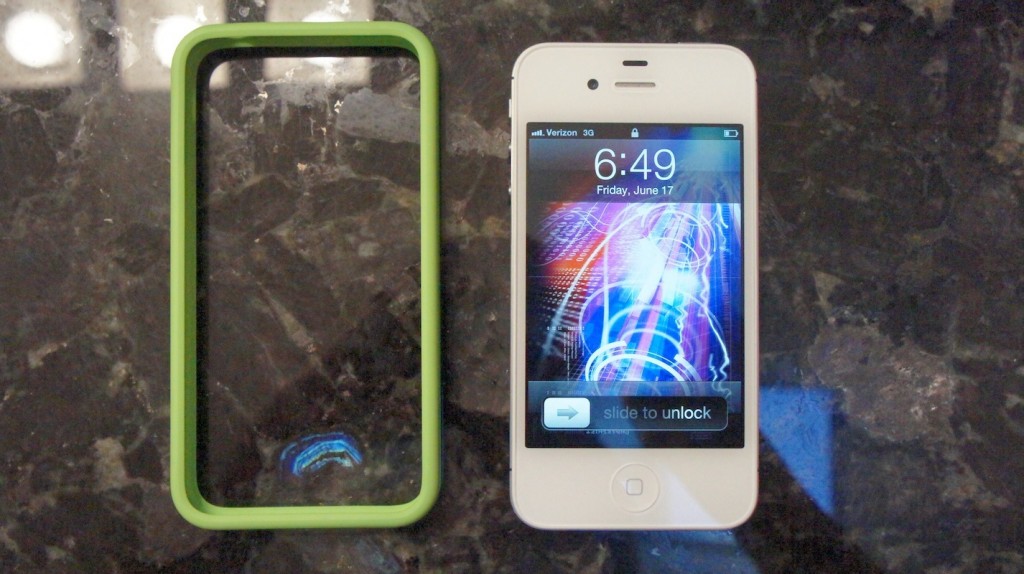 How-to: Clean iPhone 4 Bumper Case | Good Morning Geek
